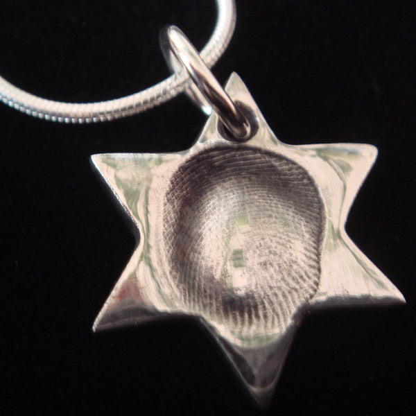 Fingerprint Star Pendant – Pickle and Pumpkin